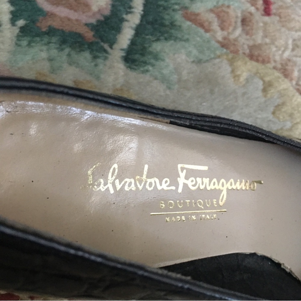 Salvatore Ferragamo Boutique Vara Bow Croc Embossed S… - Gem